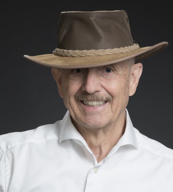 Model Sedcard von Reto M - männliches Professional Fotomodel Schweiz