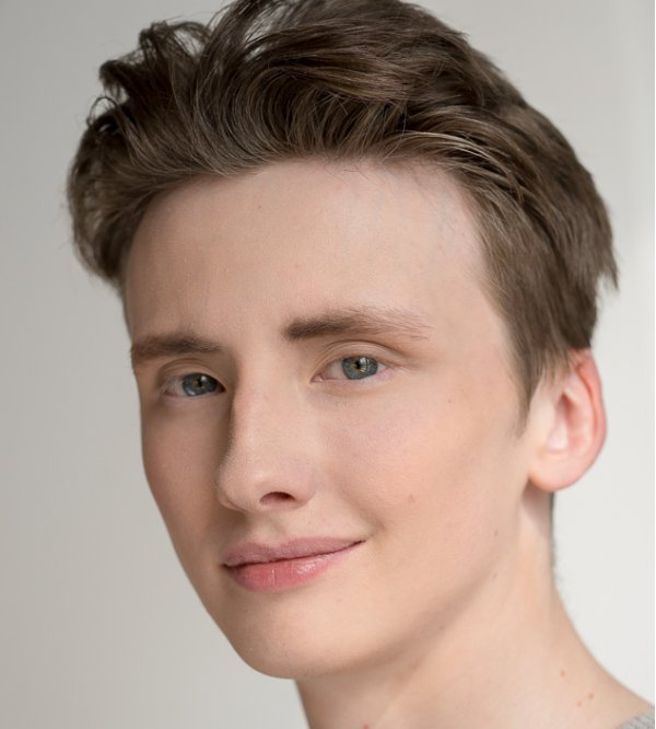 Model Sedcard von Leonard W - männliches New Face Fotomodel Deutschland
