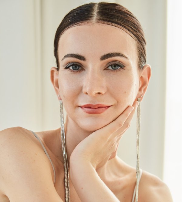 Model Sedcard von Irene B - weibliches Professional Fotomodel Deutschland