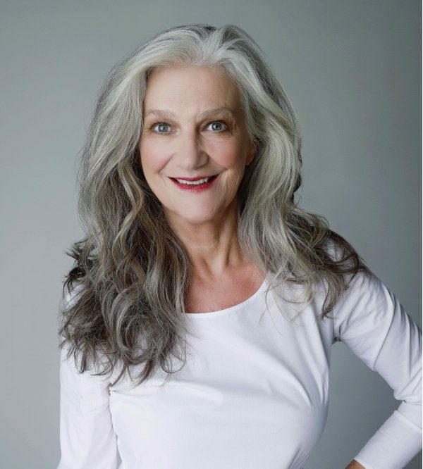 Model Sedcard von Regina R - weibliches Professional Fotomodel Deutschland