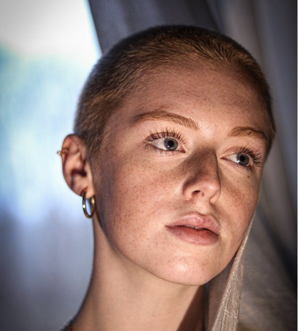Model Sedcard von Maite J - weibliches New Face Fotomodel Deutschland