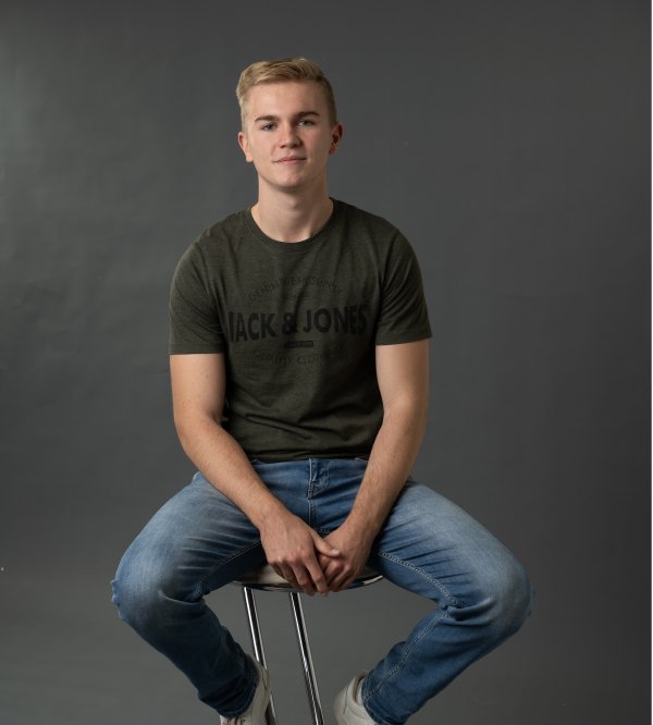 Model Sedcard von Justin J - männliches New Face Fotomodel Deutschland