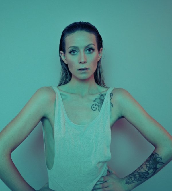 Model Sedcard von Aileen P - weibliches New Face Fotomodel Deutschland